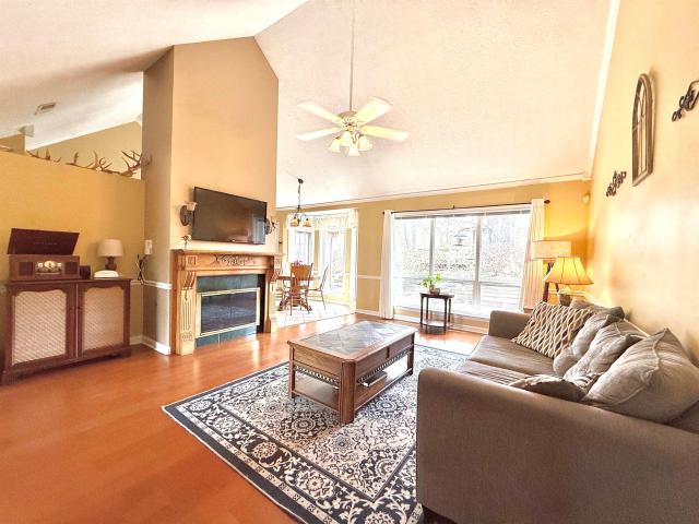 4600 shadow field ln