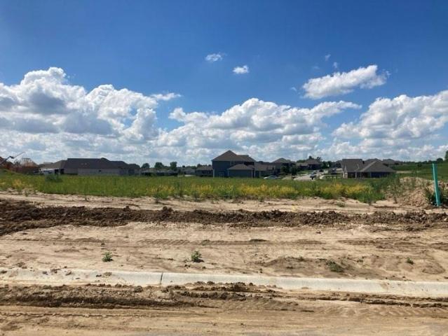 4600 Valley Ridge, St. Joseph, MO 64505 | MLS #2492 | Compass