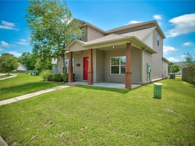 4600 W Colfax Loop, Fayetteville, AR 72704