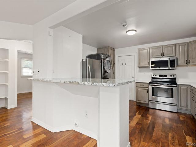 4600 W Cedar Avenue