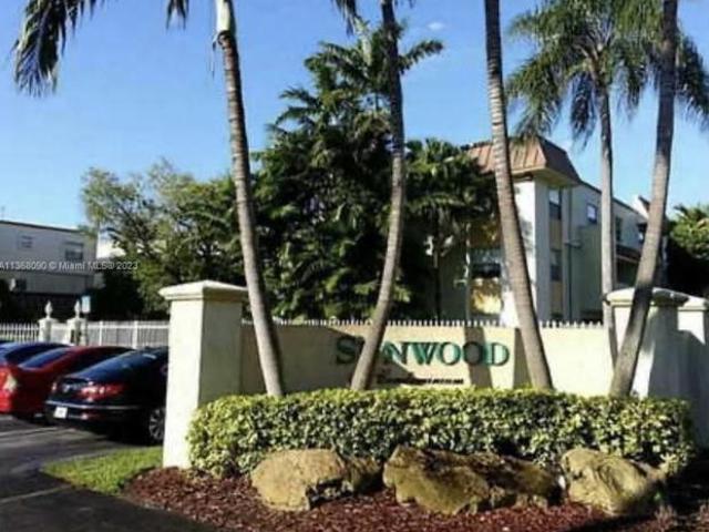 4600 67th Ave SW #203, Miami, FL 33155