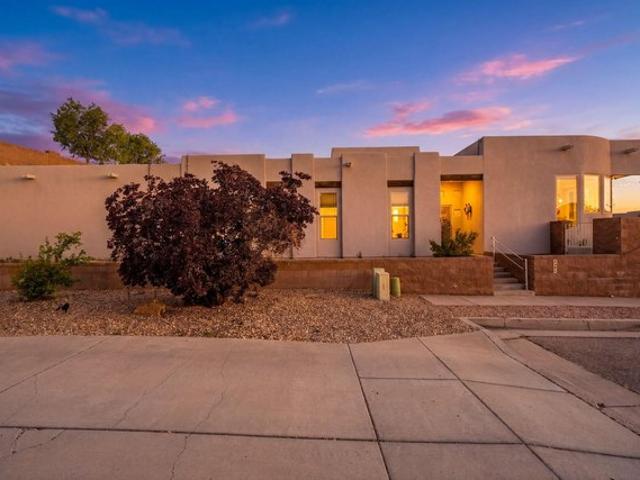 4601 Monte Frio Dr NW, Albuquerque, NM 87120