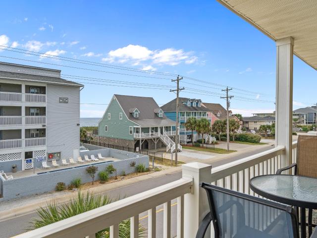 4601 N Ocean Blvd. 201