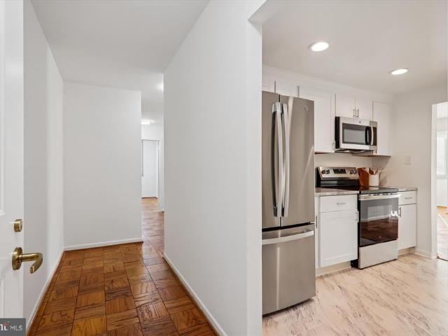 4601 N Park Avenue N # 604