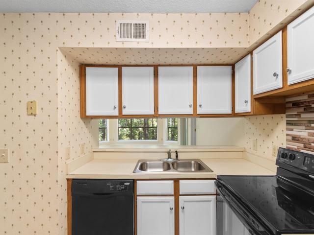 4601 Greenbriar Dr. 202A