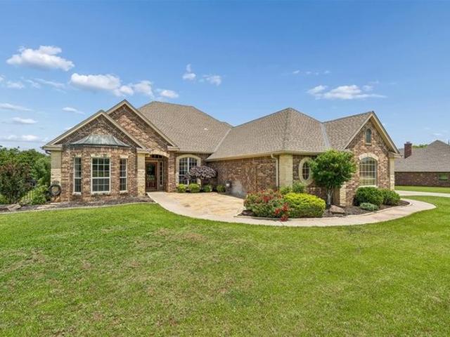 4601 Highland Hills Dr, Norman, OK 73026