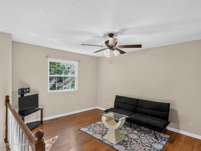 4601 Logby Pl