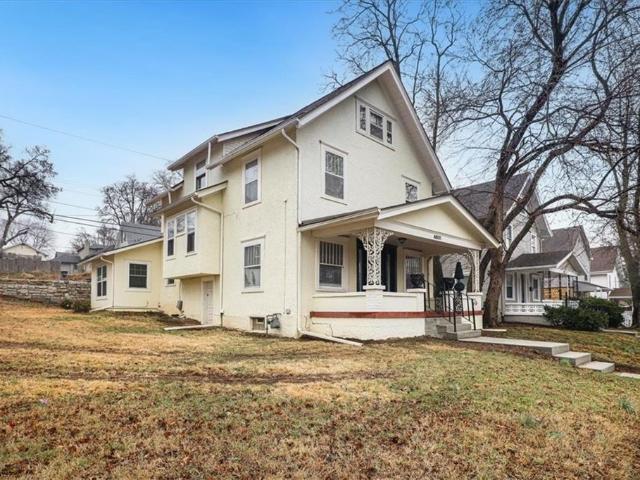 4601 State Line Rd, Kansas City, MO 64112 | MLS #2605 | Compass