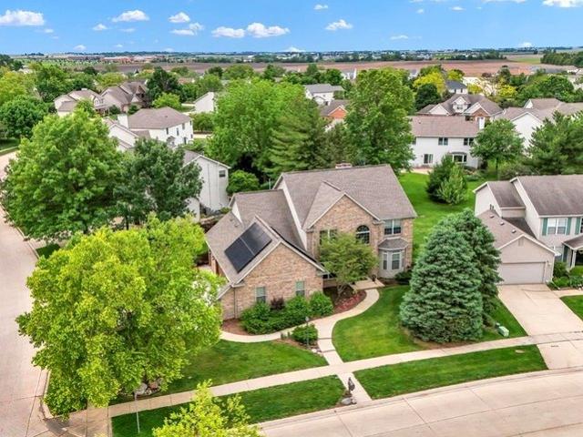4601 Stonebridge Dr, Champaign, IL 61822