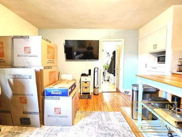 4601 Skillman Ave #H37, New York, NY 11104