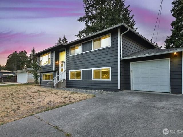 4601 th Pl SW, Mountlake Terrace, WA 98043