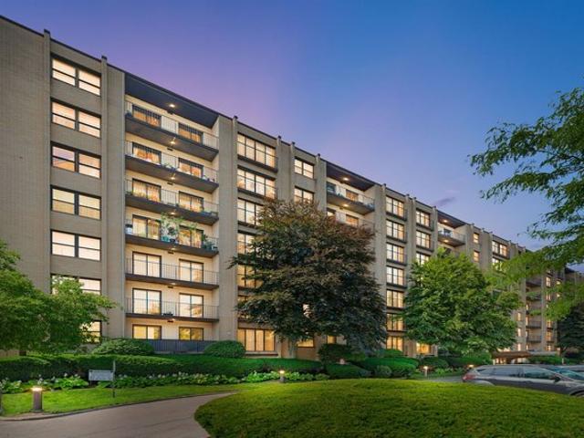 4601 W Touhy Ave Apt 408, Lincolnwood, IL 60712