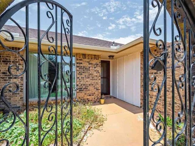 4602 NE Dearborn Ave, Lawton, OK 73507