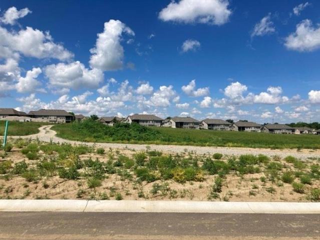 4602 Vly Rdg Dr, St. Joseph, MO 64505 | MLS #2492 | Compass