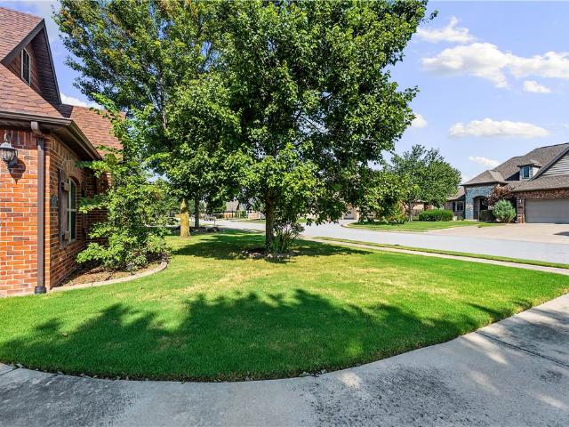 4602 W Warbal Trail