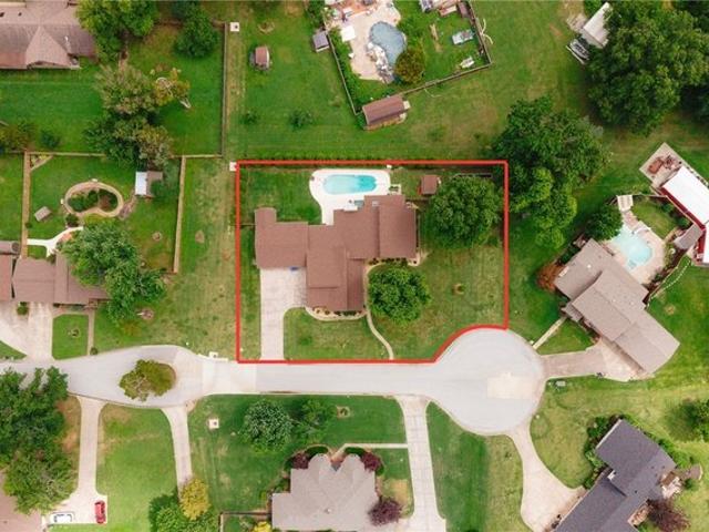 4603 W Centre Ct, Rogers, AR 72758