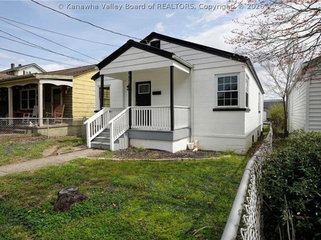 460 23rd St, Dunbar, WV 25064