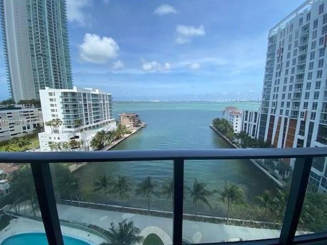 460 28 St NE #906, Miami, FL 33137