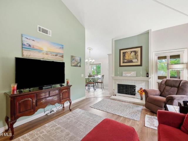 460 Arbor Ln Ct, Unit 202, Thousand Oaks, CA 91360 | MLS #226001 VC