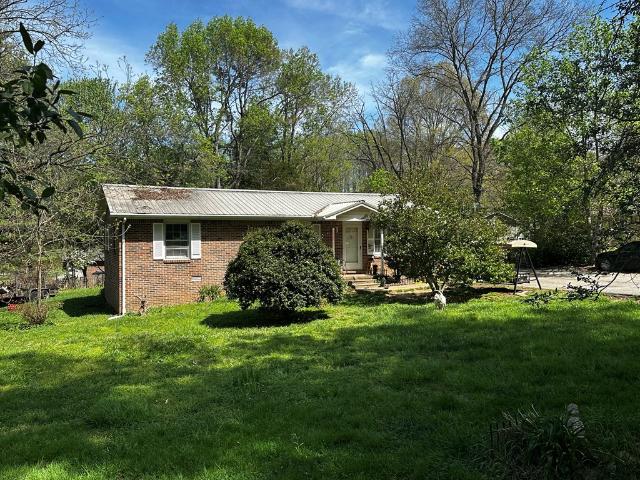460 Dogwood Circle