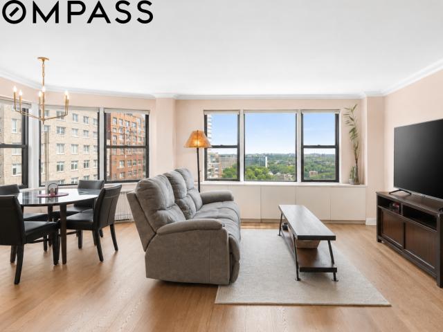 460 E 79th Street 16A
