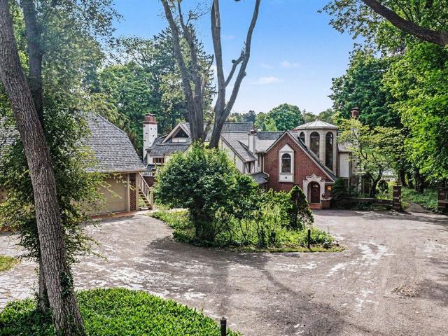 460 E Long Lake Road