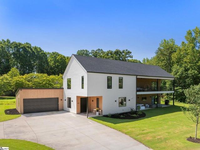 460 Enoree Rd, Travelers Rest, SC 29690