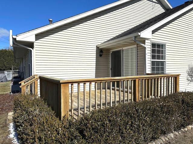 460 Fox Ln, Walworth, WI 53184 | MLS #1952 | Compass