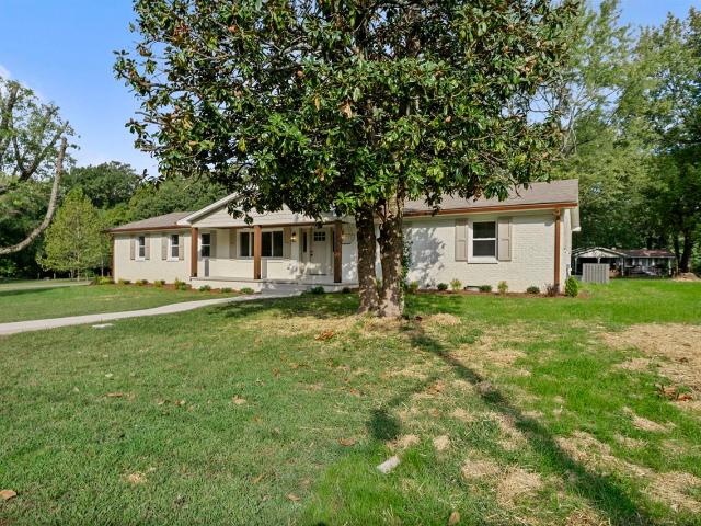 460 Hilltop Trail