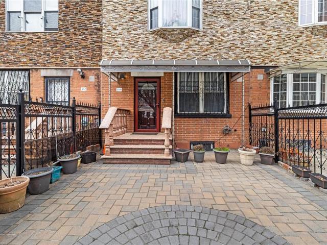 460 Hinsdale Street