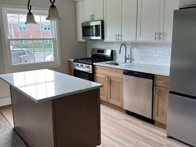 460 Old Town Road 18i