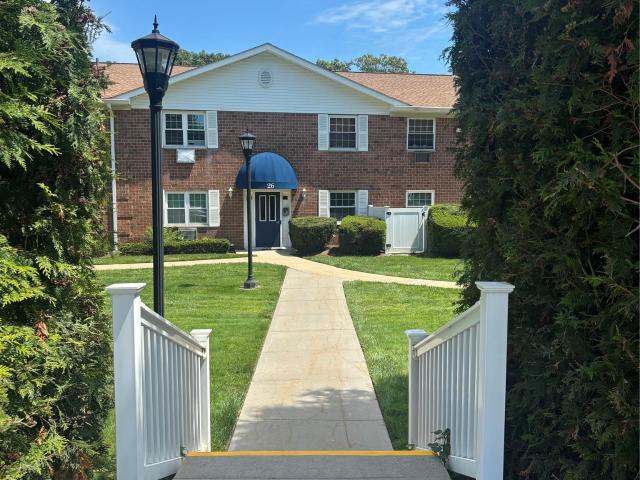 460 Old Town Road 26M