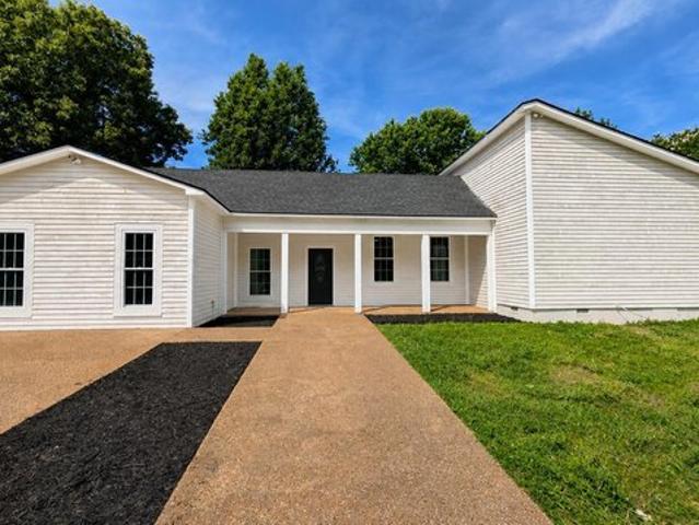 460 Mazies Chapel Rd, Lexington, TN 38351