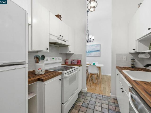 460 N Civic Dr 302