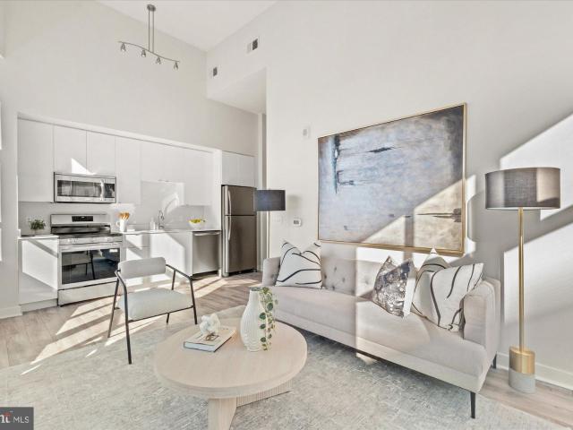 460 New York Ave NW Unit# 304, Washington, US, DC