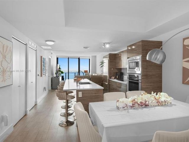 460 NE 28th St Apt 2407, Miami, FL 33137