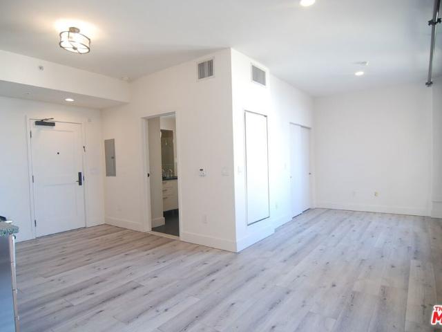 460 S Spring Street 608