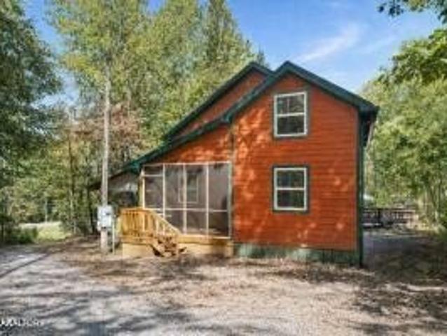 460 Sassafras Way, Cosby, TN 37722