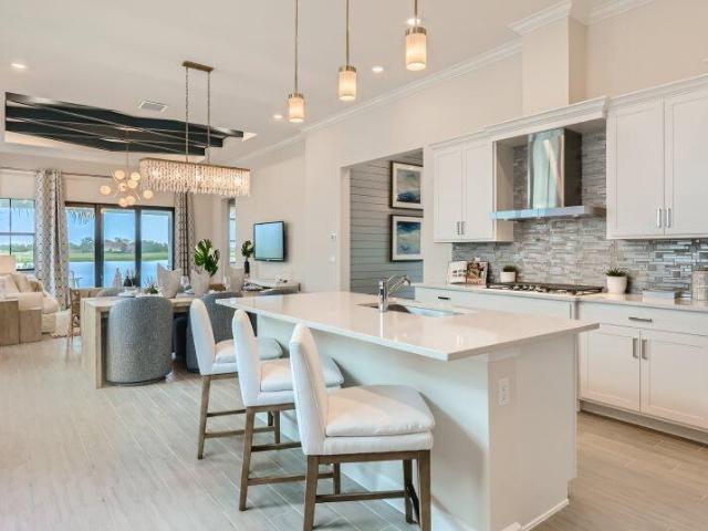 460 SE Fascino Cir, Port St. Lucie, FL 34984 | MLS #B26006