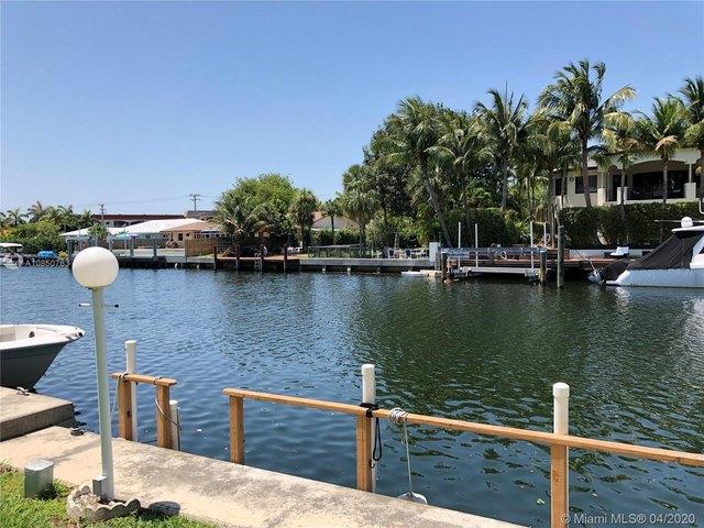 460 Paradise Isle Blvd Apt 104, Hallandale Beach, FL 33009