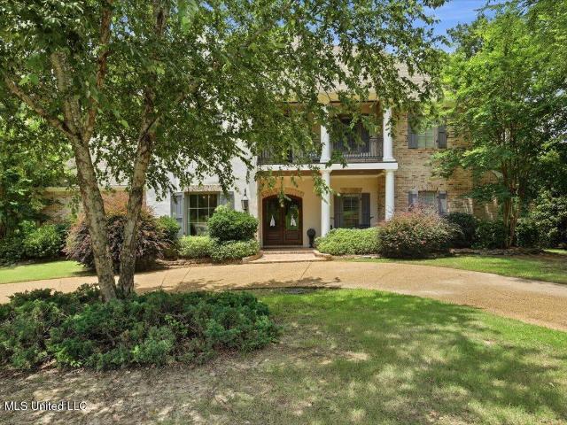 460 Pembrooke Drive