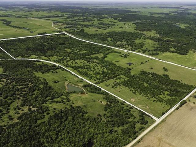 460 Road 24A, Longton, KS 67352