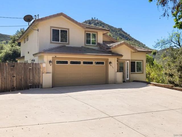 460 Rosalie Way, El Cajon, CA 92019