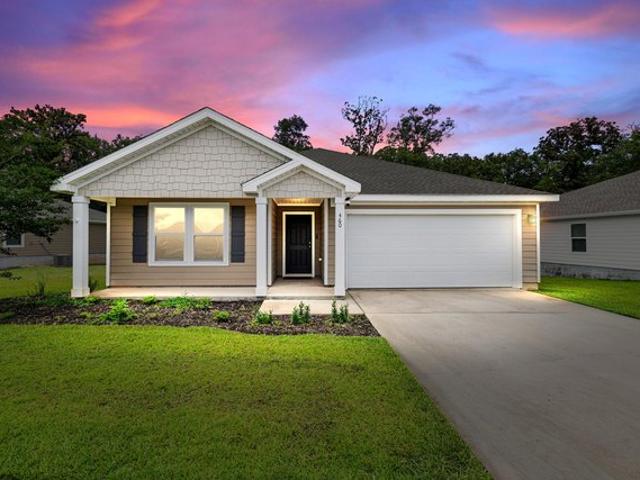 460 Riverwalk Cir, Freeport, FL 32439