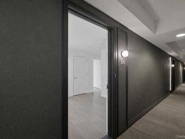 460 W 42nd Street 57G