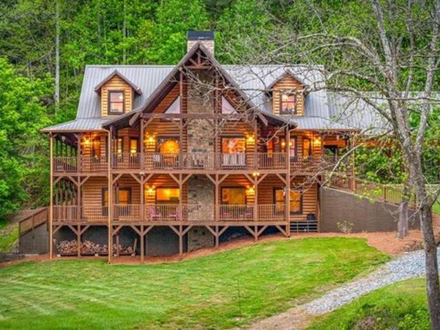 460 Wikle Dr, Ellijay, GA 30540