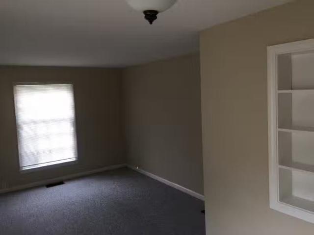 4614 East 16th Street 4614 E 16th St