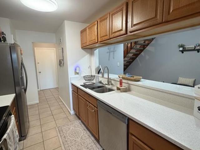 4614 Fern Oak CT