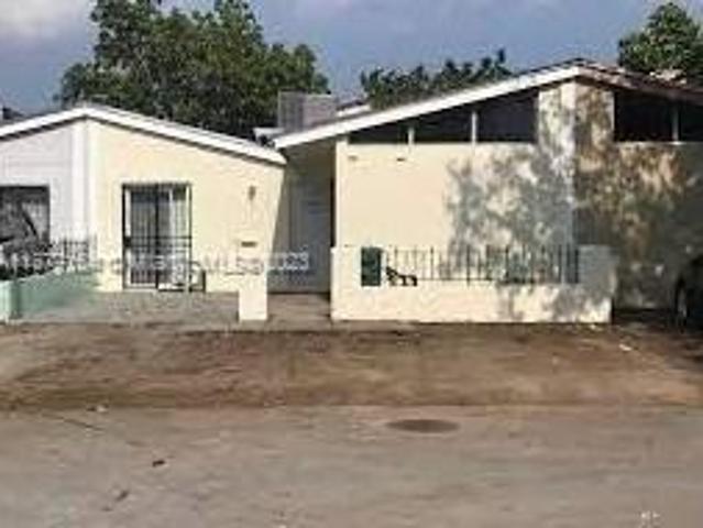 4614 185th St NW, Miami Gardens, FL 33055