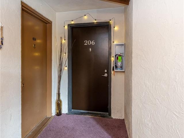 4615 Oak Hill Boulevard 206